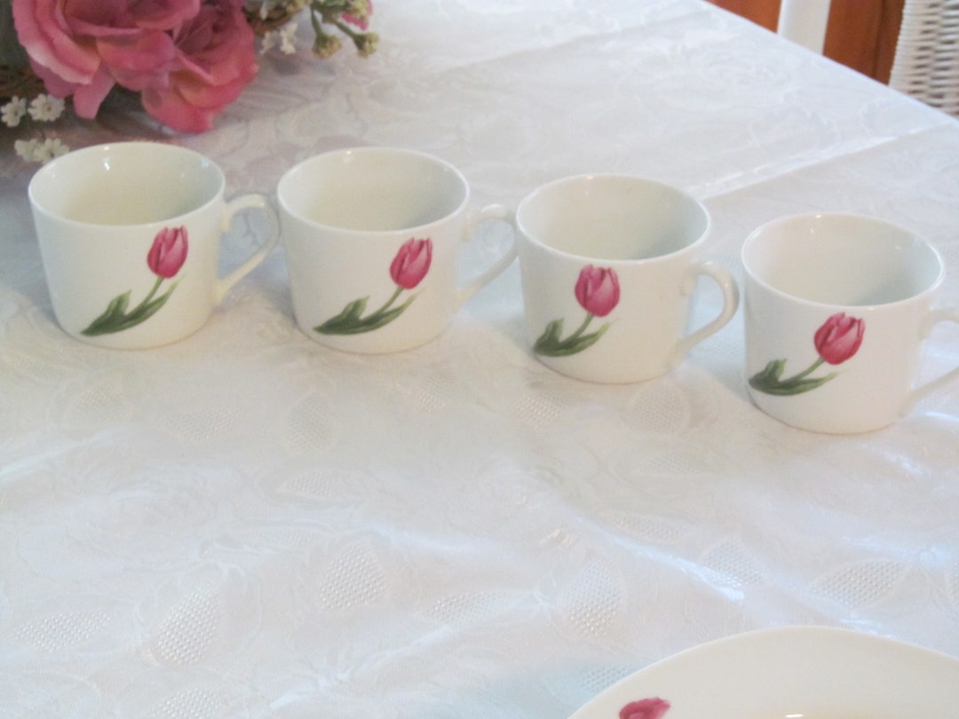 Vintage Flat Coffee Tea Cups Tulip Pattern Set of 4 - Etsy
