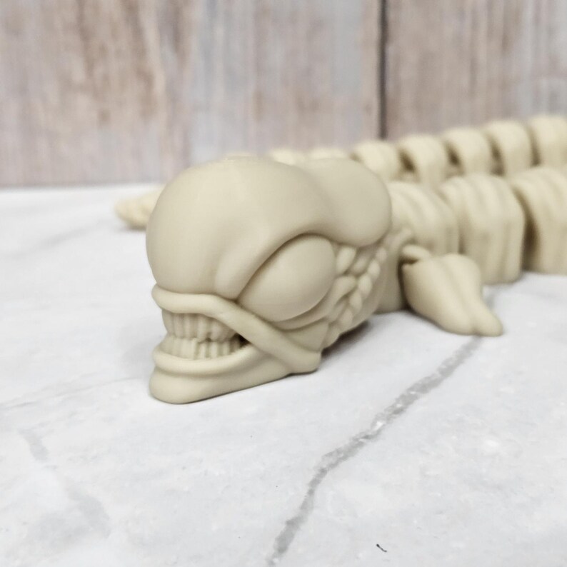 Alien Chest Burster Xenomorph Flexi Figure - 15 Inches Long 3d Printed ...