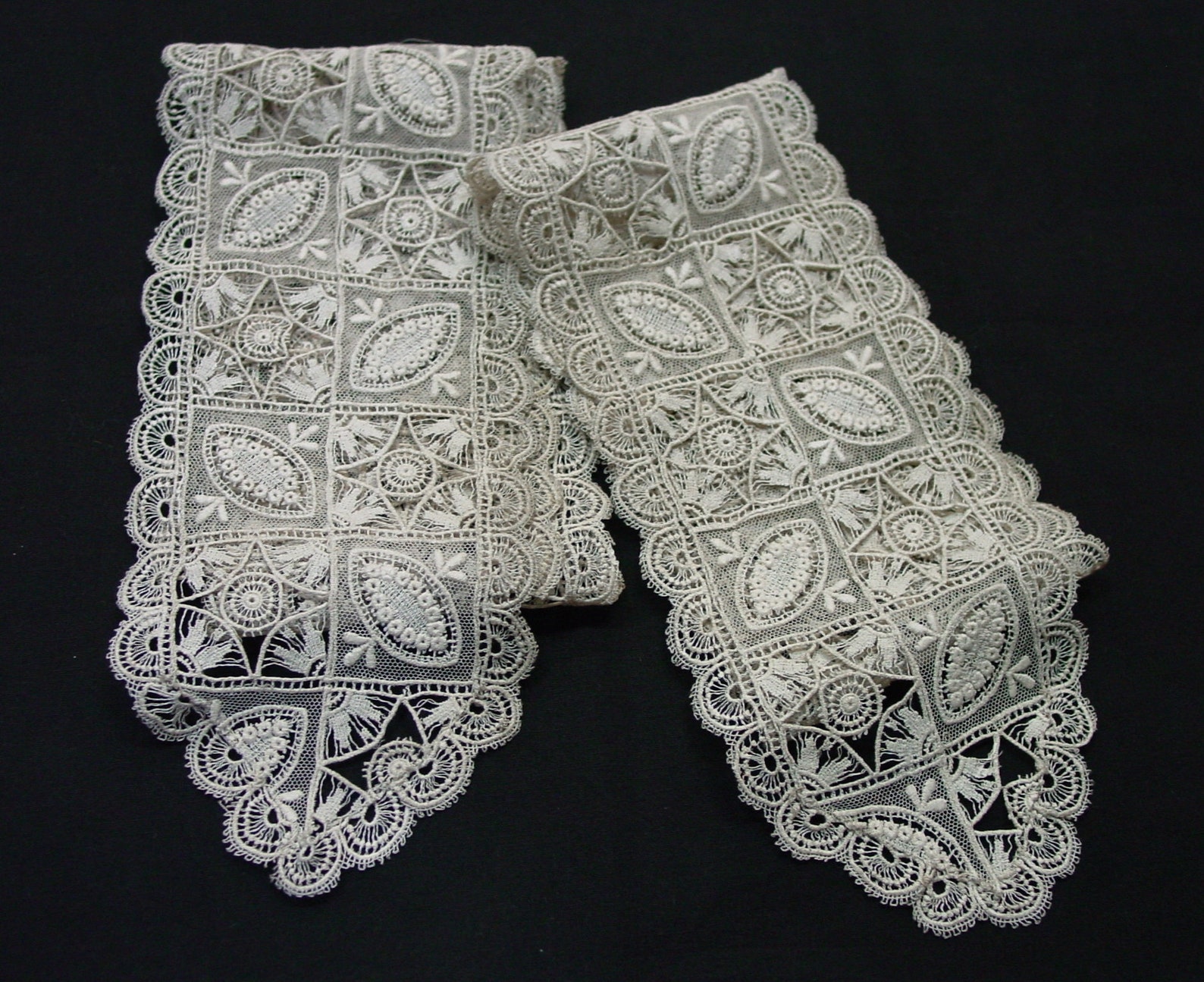 2 Antique Lace Lappets Trim Ecru 4 x 29 1/2 | Etsy