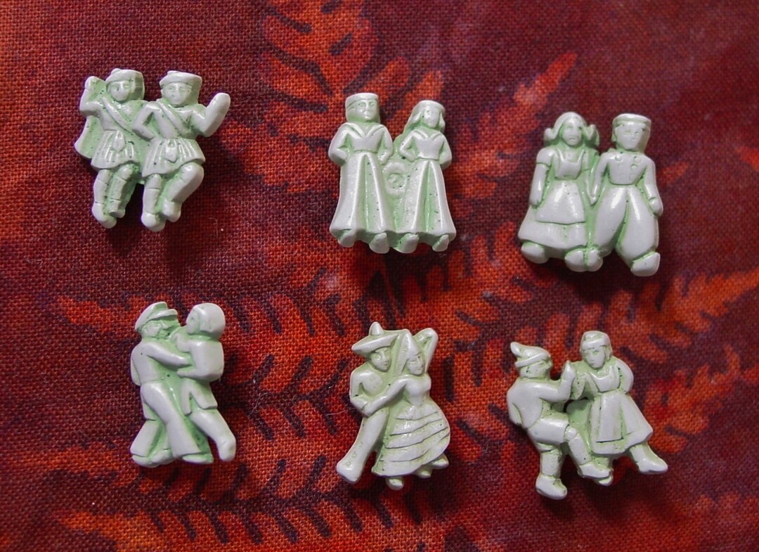Vintage Realistic Plastic Buttons Set Of6 Folk Dancers Green and White ...
