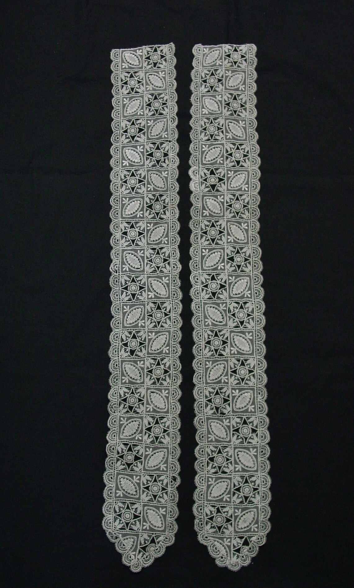 2 Antique Lace Lappets Trim Ecru 4 x 29 1/2 | Etsy