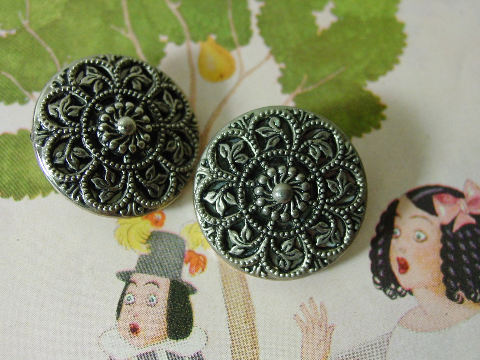 Two Pretty Vintage Mirror Back Buttons Silver Metal 1 - Etsy