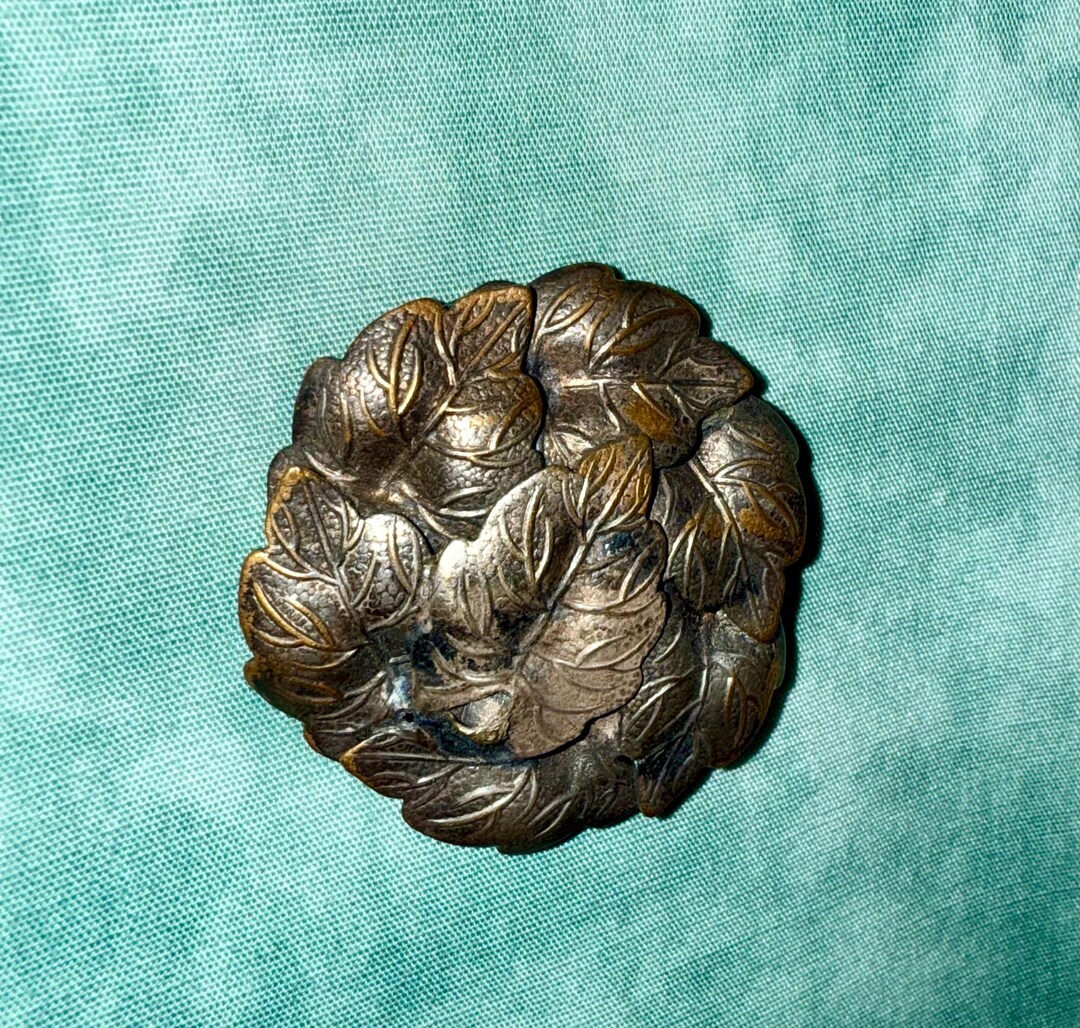 Antique Metal Picture Button Overlapping Leaves, 1 1/2" Nicely Detailed ...
