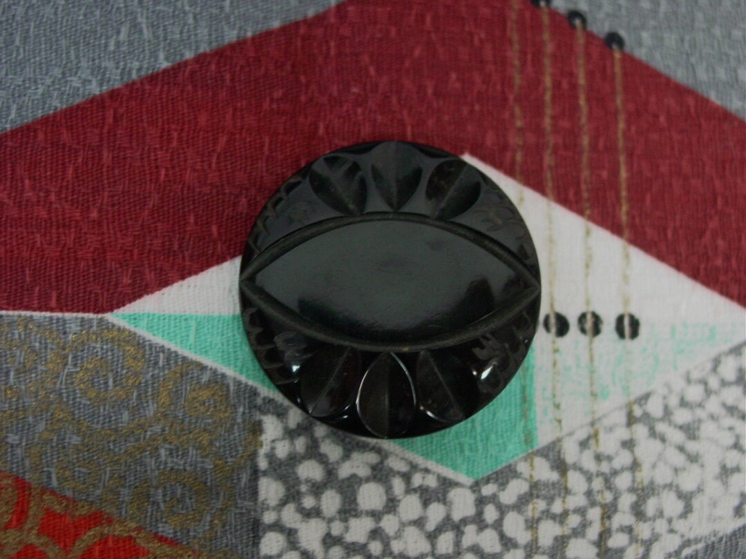Antique Vintage Button, Big Bold Shiny Black With Nice Carved Designs 1 ...