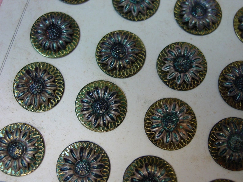 24 Excellent Antique Buttons on Original Mode De Paris Card - Etsy