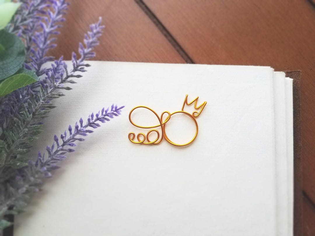 Queen Bee Wire Paper Clip - Planner Marker - Page Marker - Planner ...