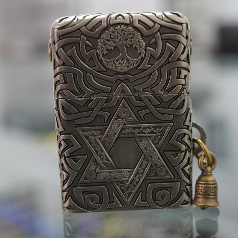 Zippo Keltische knoopaansteker, engelenvleugelhart en levensboom ...