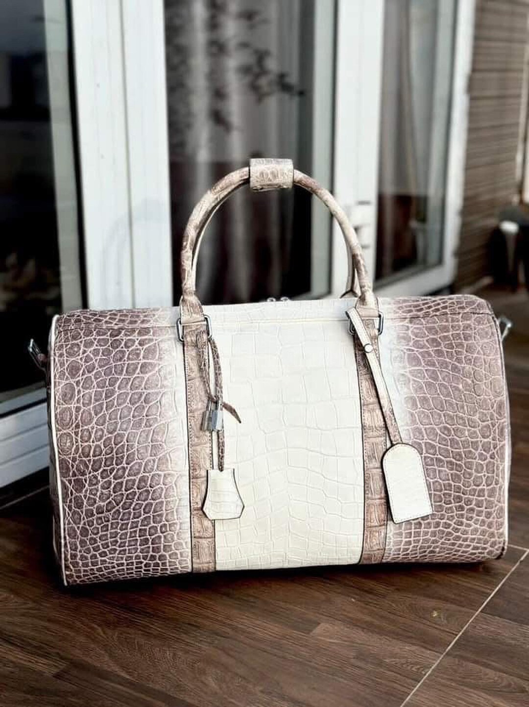 Himalaya Alligator Leather Duffel Bag: Handmade Exotic Purse | USA and ...