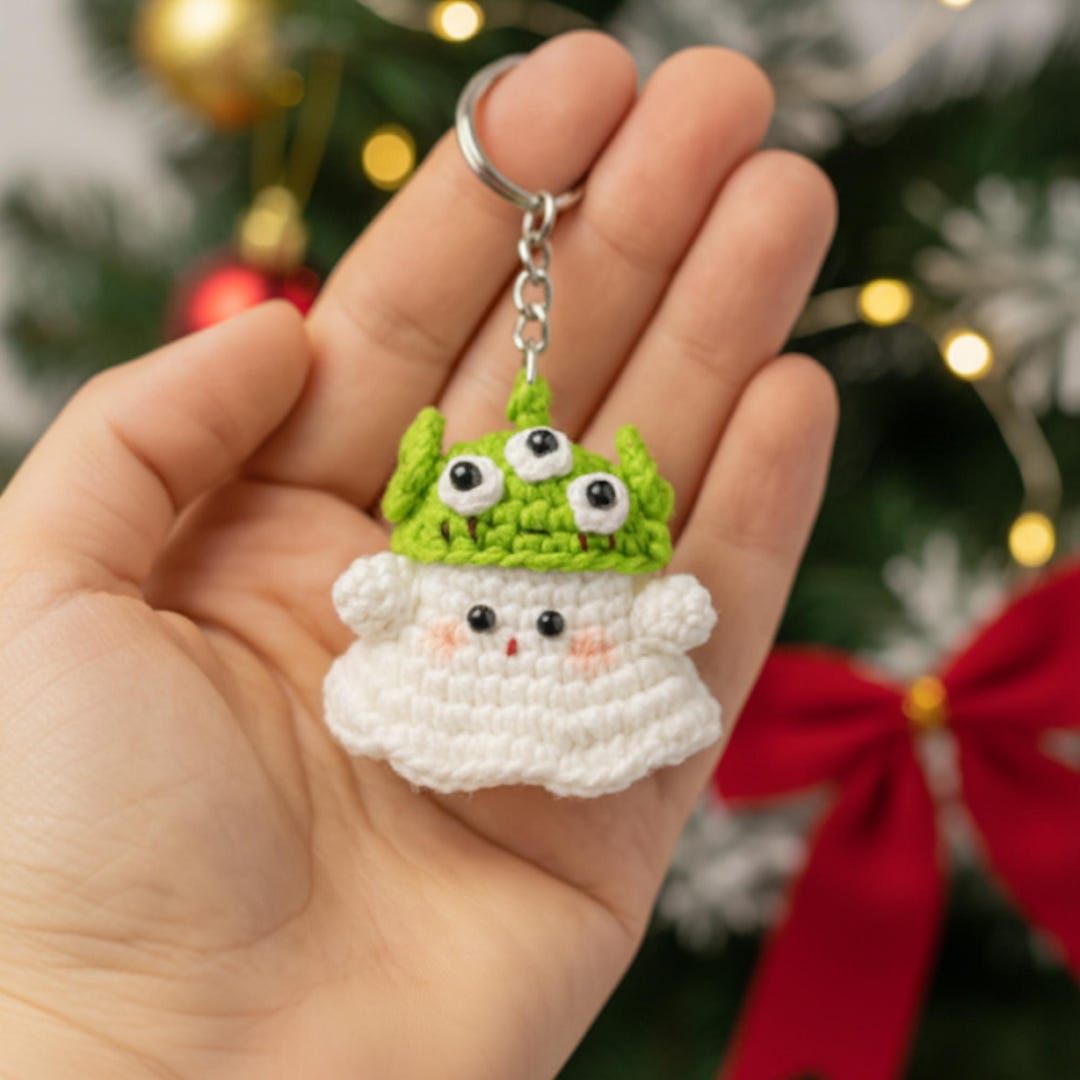 Mini Three-eyed Ghost Crochet Keychain Patterns, Spooky Amigurumi ...