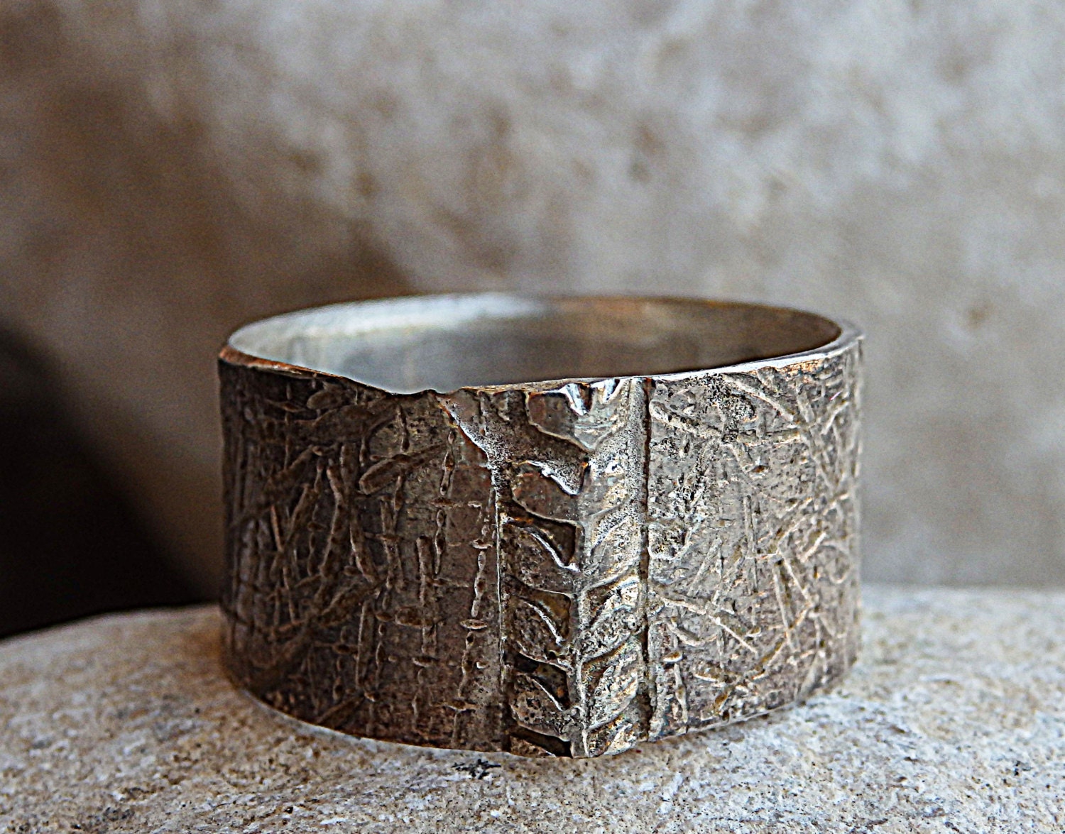 Hammered Wedding Ring. 925 Silver Ring. Silver Wedding Band. Leaf ...