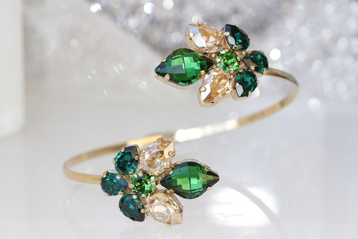 EMERALD CLUSTER PENDANT Emerald Champagne Green Gold - Etsy