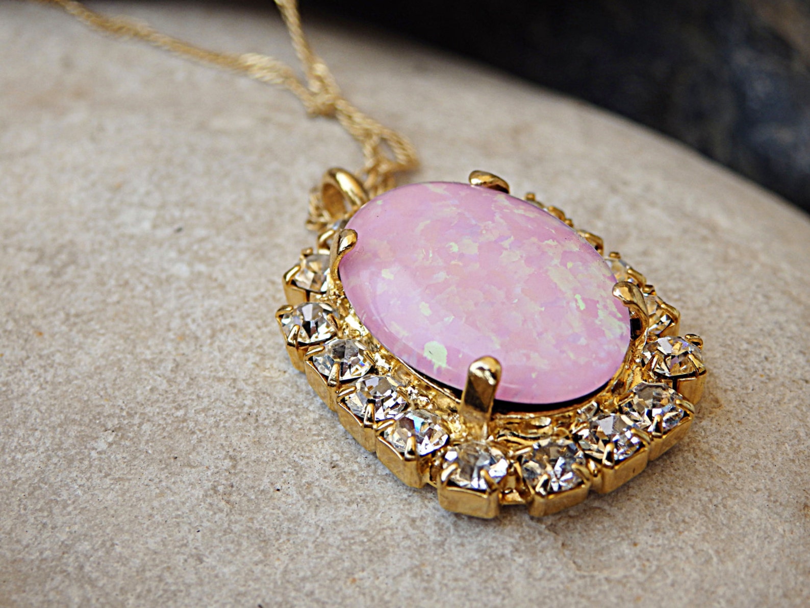 Pink opal necklace. Bridal pink big necklace. Large oval | Etsy