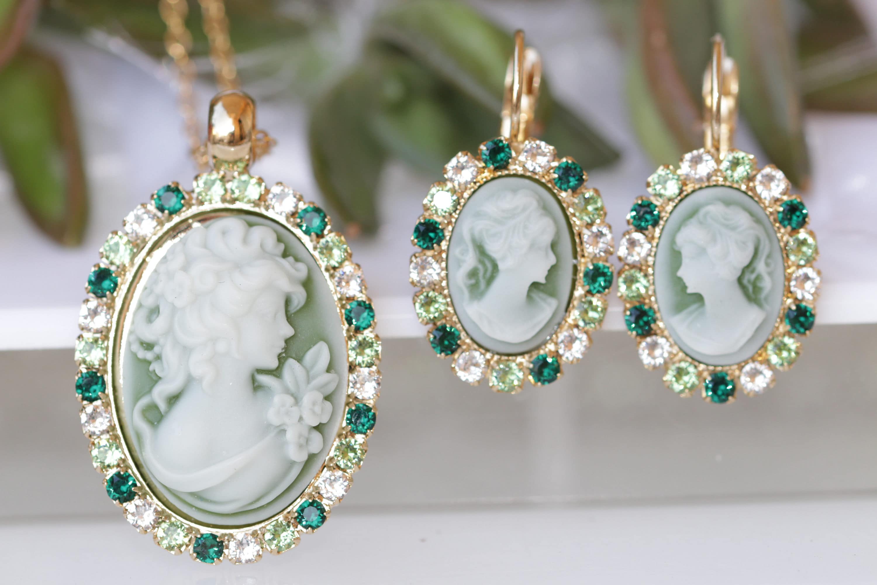 CAMEO JEWELRY SET Green Emerald Cameo Set Earring Necklace Etsy cameo-jewelry-set-green-emerald-cameo-set-earring-necklace-etsy