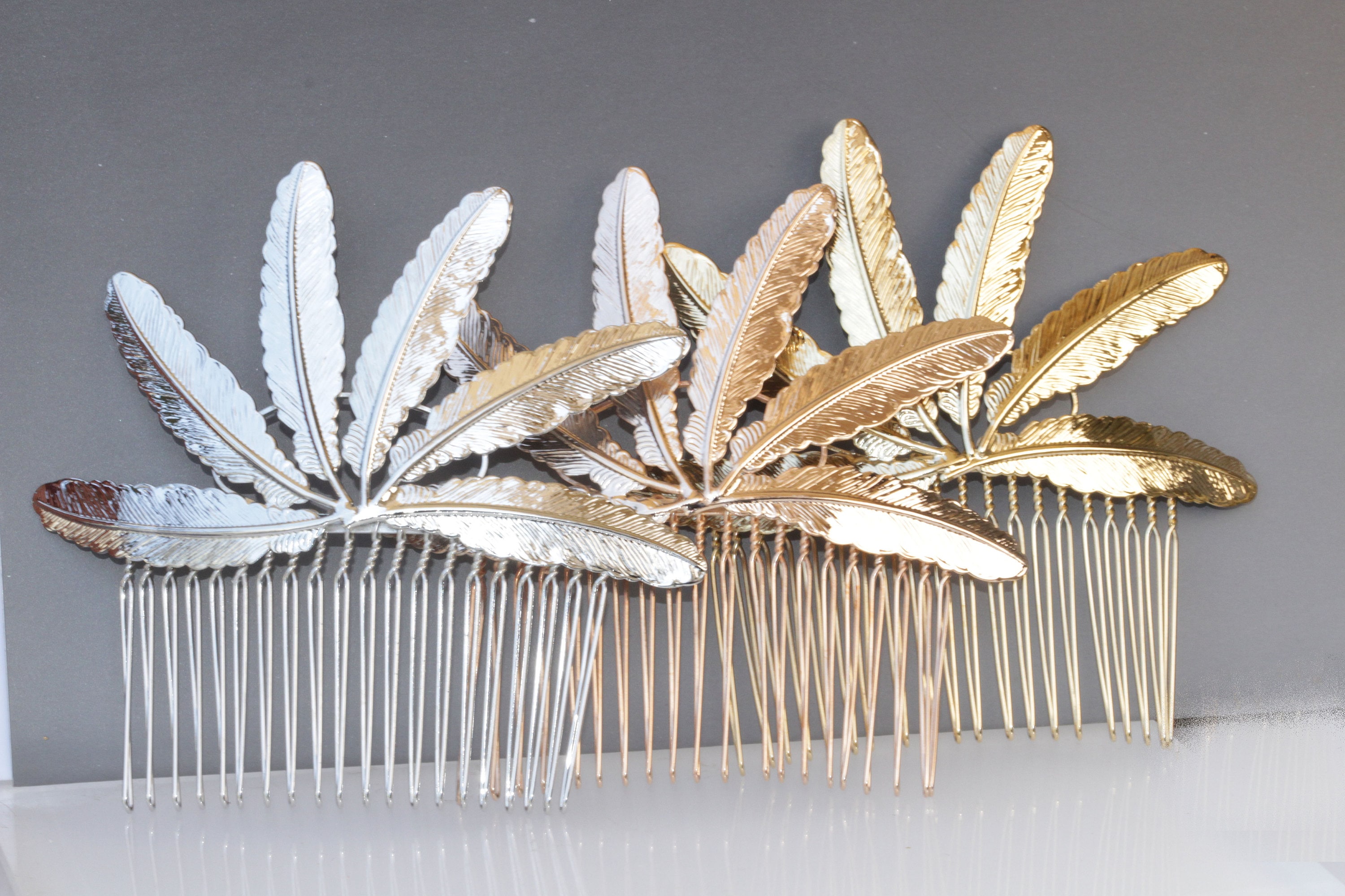 Feather Hair Comb: Bridal Hairpiece, Statement Comb - Etsy