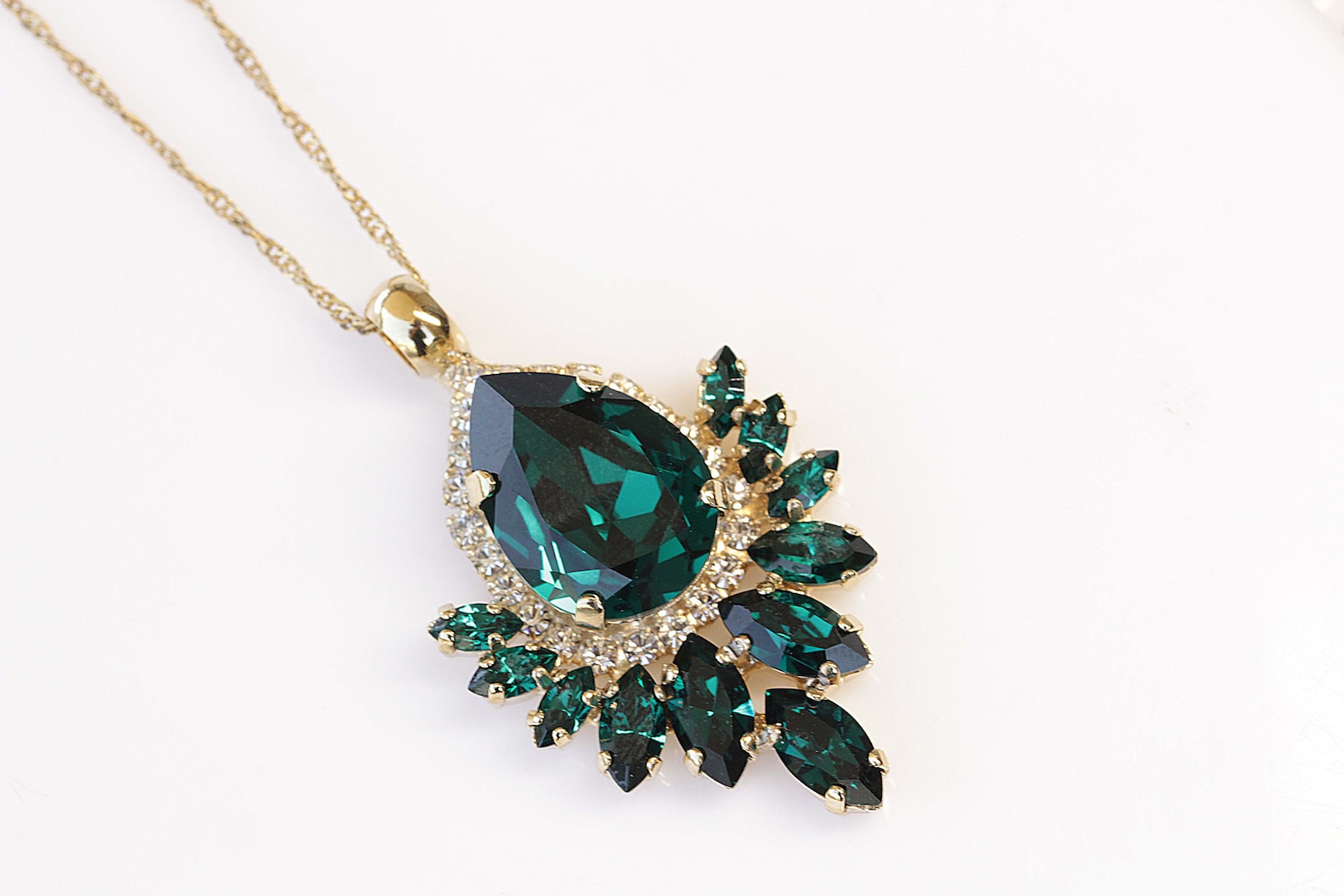 EMERALD NECKLACE Bridal Emerald Pendant Necklace Green | Etsy