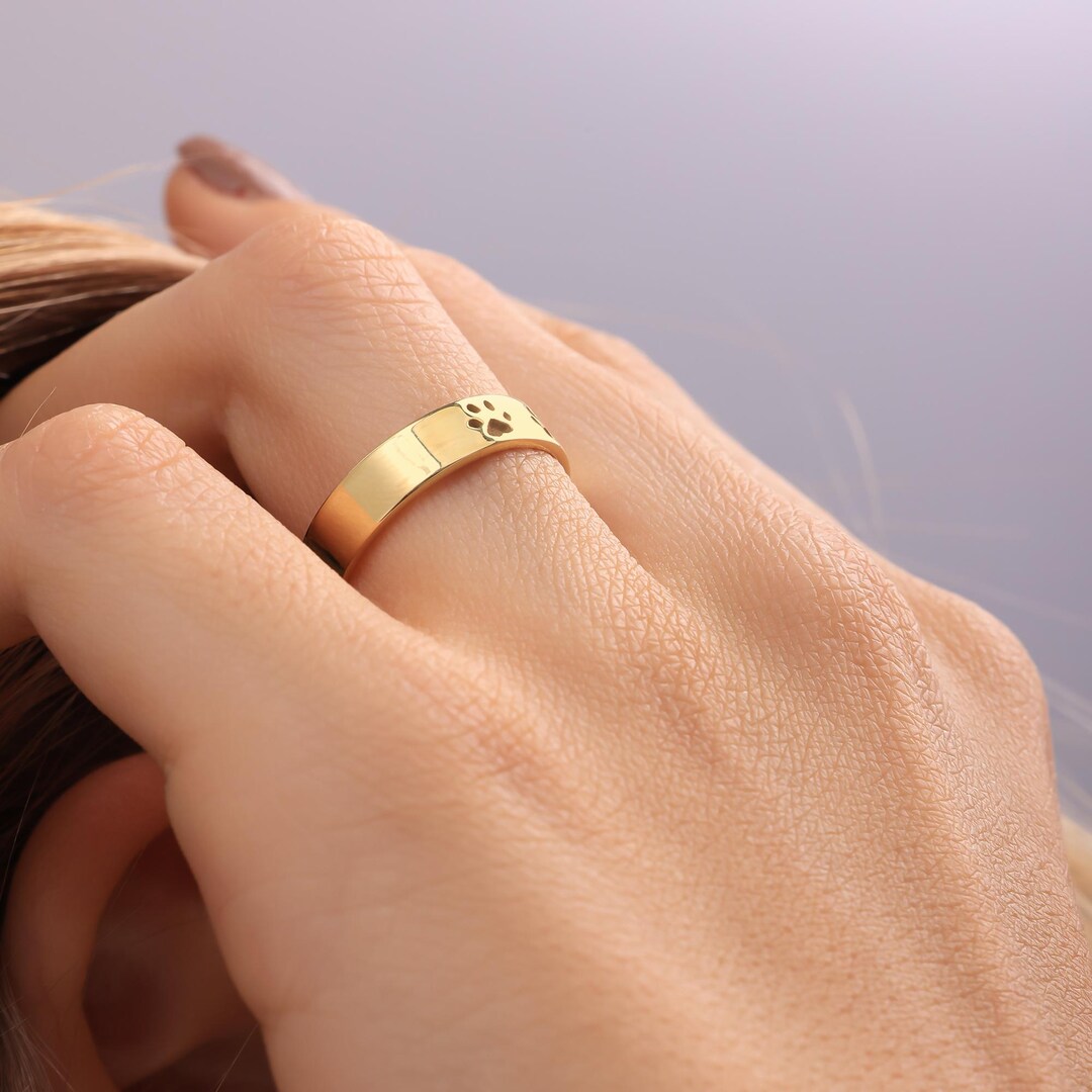 14K Gold Pet Remembrance Ring | Custom Paw Print Ring | Engraved Pet ...