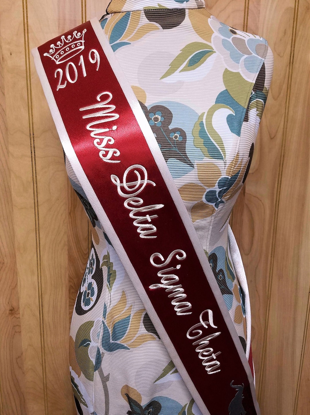Personalized Embroidered Sorority Sash: Custom Pageant Sash - Etsy
