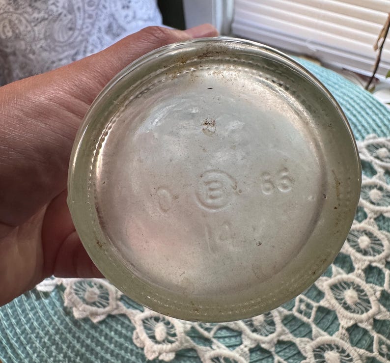 Vintage Pepsi Cola Bottle: Swirl Texture ACL Glass, 1960s Soda Pop - Etsy
