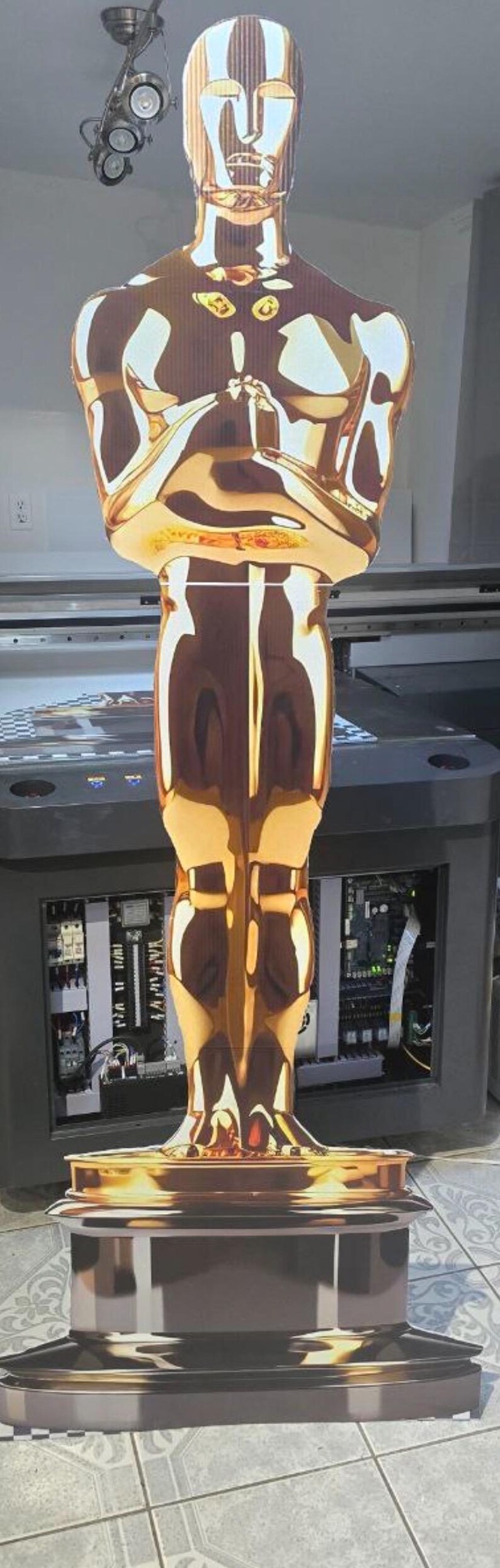 Custom Oscar Statue Standee | Hollywood Party Decor - Etsy