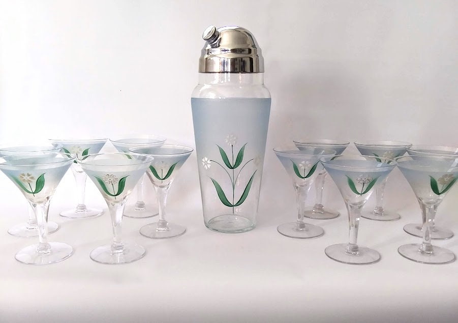 Art Deco Cocktail Shaker Set With 12 Martini Glasses in Blue - Etsy