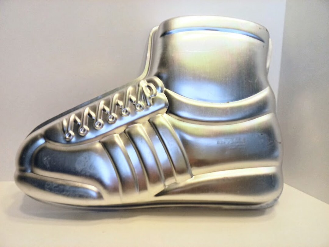 Vintage Wilton Cake Pan superstar Shoe 502-1964 14.5 X 10.5 1979 Free ...