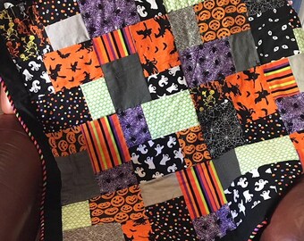 Halloween quilt | Etsy