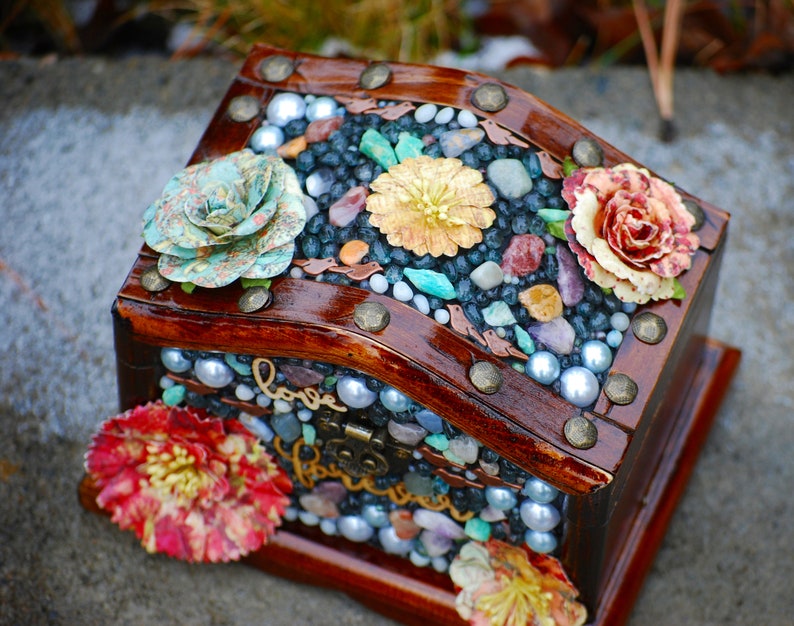 Valentine Mosaic Jewelry Box With Flowers and Pearls Love - Etsy