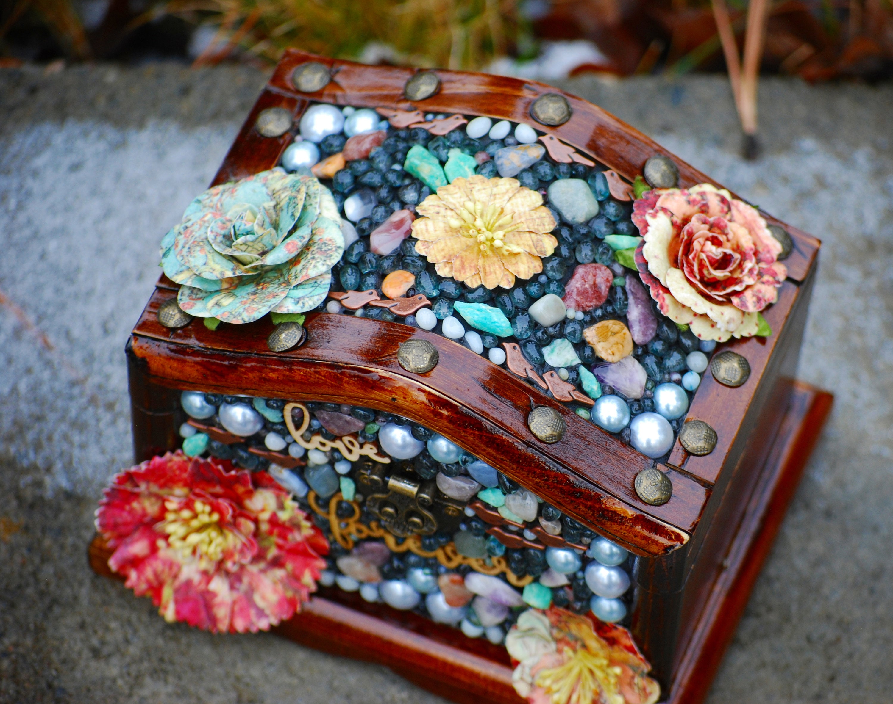 Valentine Mosaic Jewelry Box With Flowers and Pearls Love - Etsy