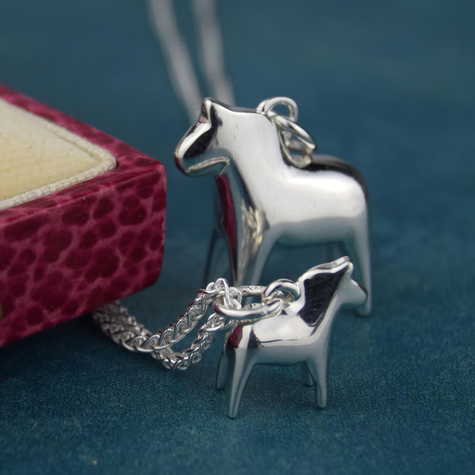 Large Silver Swedish Dala Horse Necklace - Etsy