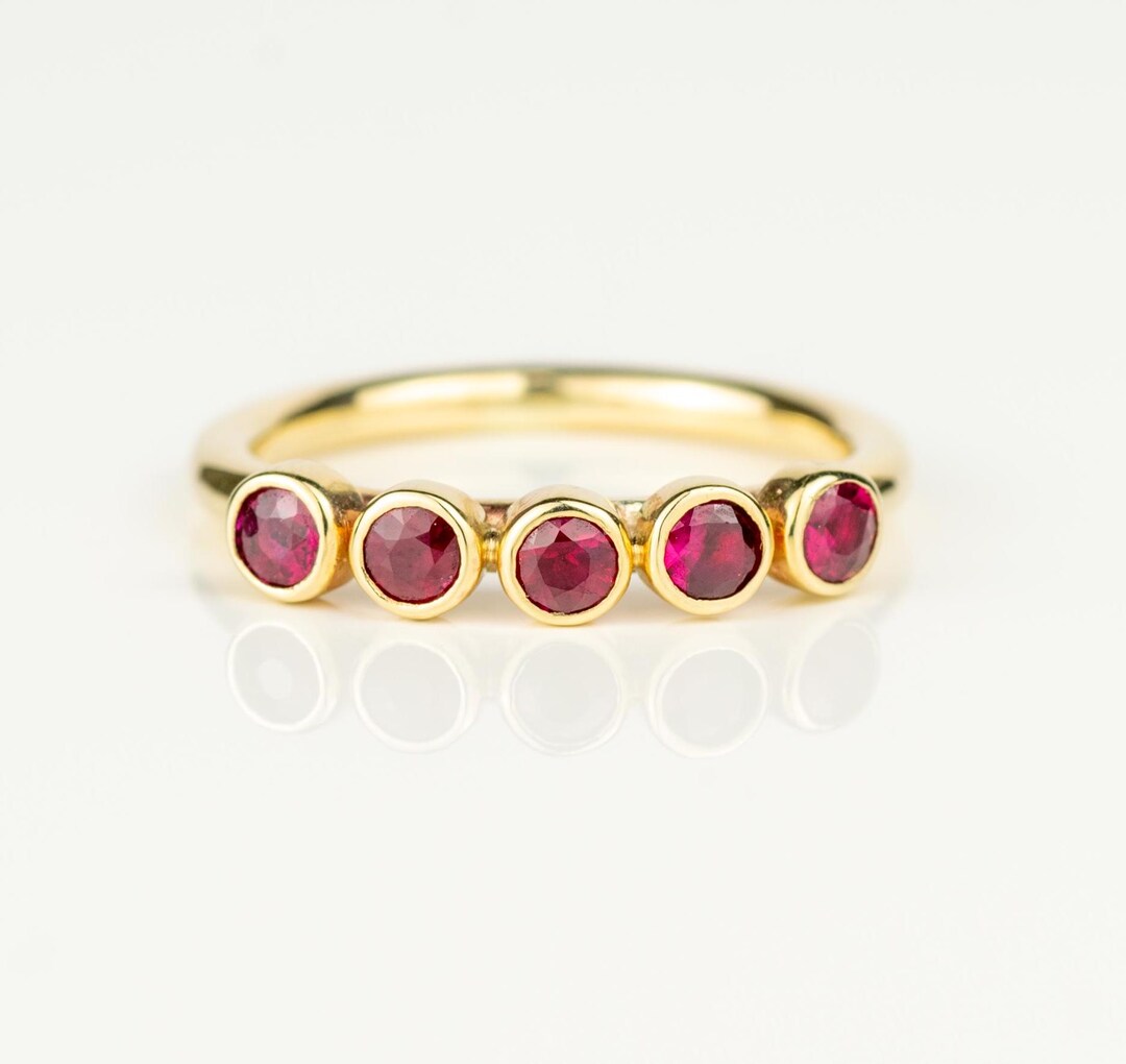 Five Stone Natural Ruby Solid 9ct Gold Engagment Ring Ruby Anniversary ...