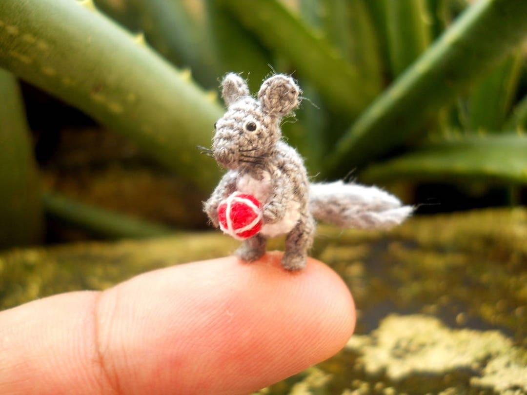 Micro Mini Chinchilla Amigurumi au Crochet Miniature peluches-réalisé ...