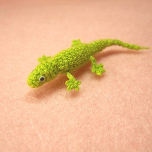Micro Amigurumi Lizard - Tiny Crochet Mini Gekko Miniature Stuffed ...