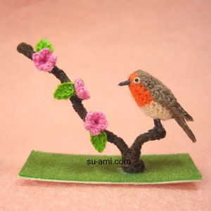 European Robin Bird - Micro Amigurumi Miniature Crochet Bird Stuffed ...