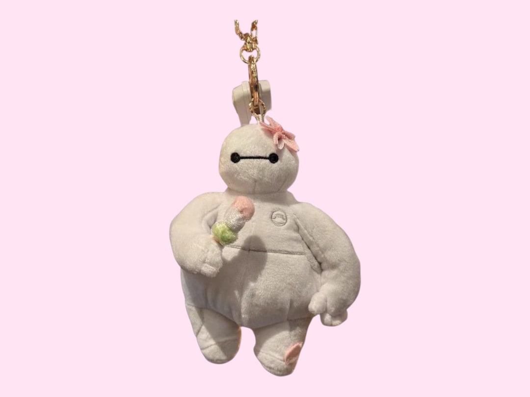 Baymax Sakura Plush Keychain – 2025 Hong Kong Disney Exclusive | Cherry ...