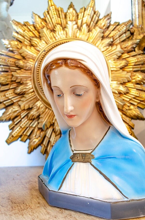 Virgin Mary Statue Face