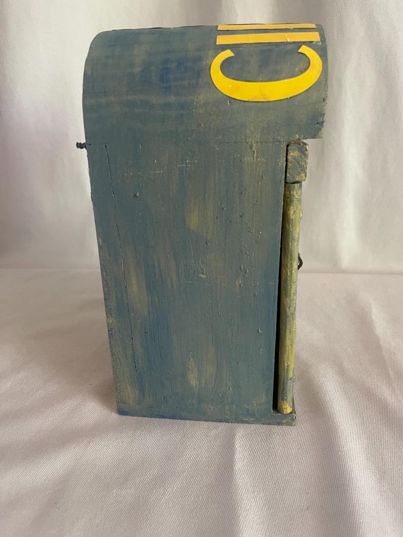 Circus Altar; Cabnet of Wonders - Etsy