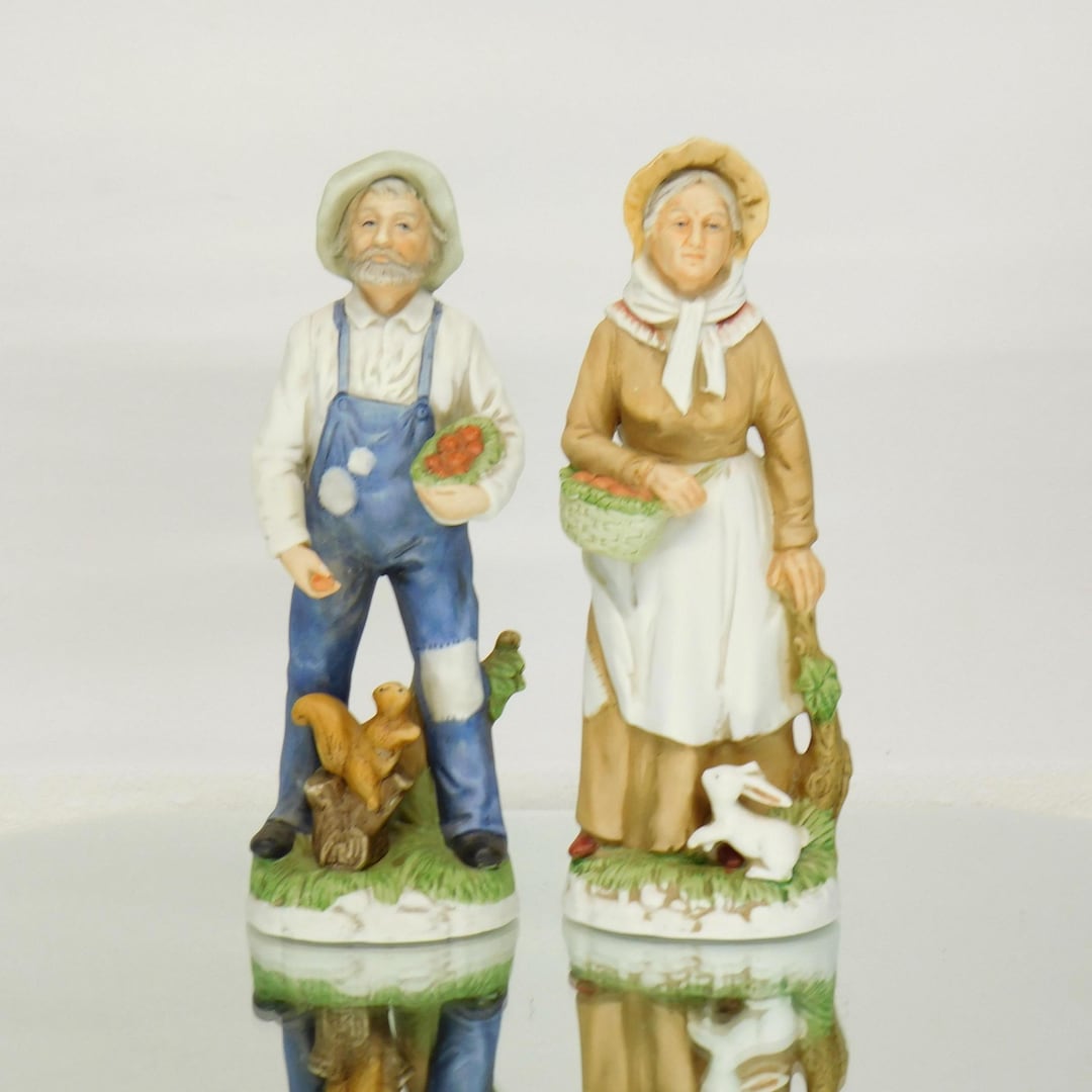 Old Farm Couple Statues Man and Woman Figurine Farmer and Wife HOMCO ...
