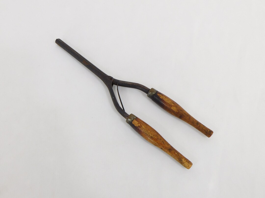 Antique Curling Iron, 1920's Metal Hair Crimper, Collectible Beauty ...