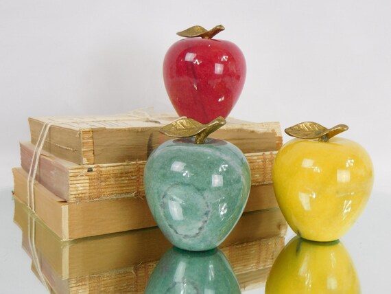Alabaster Apple YOUR CHOICE Red Apple Yellow Apple Green - Etsy