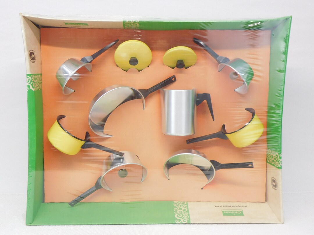Toy Pots and Pans Set Vintage Chilton Aluminumware New Unopened ...