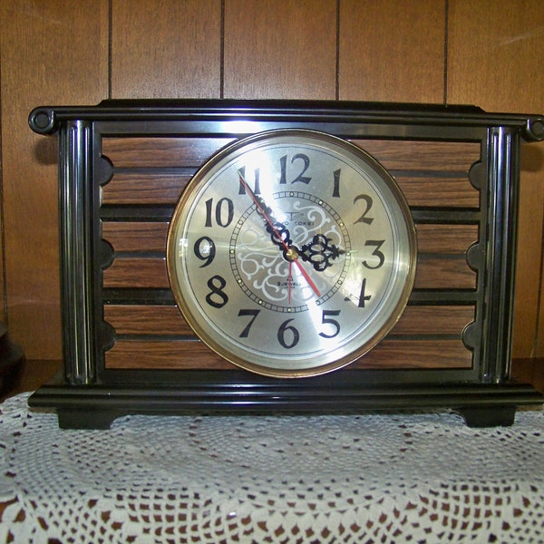 Japanese Desk Clock - Etsy