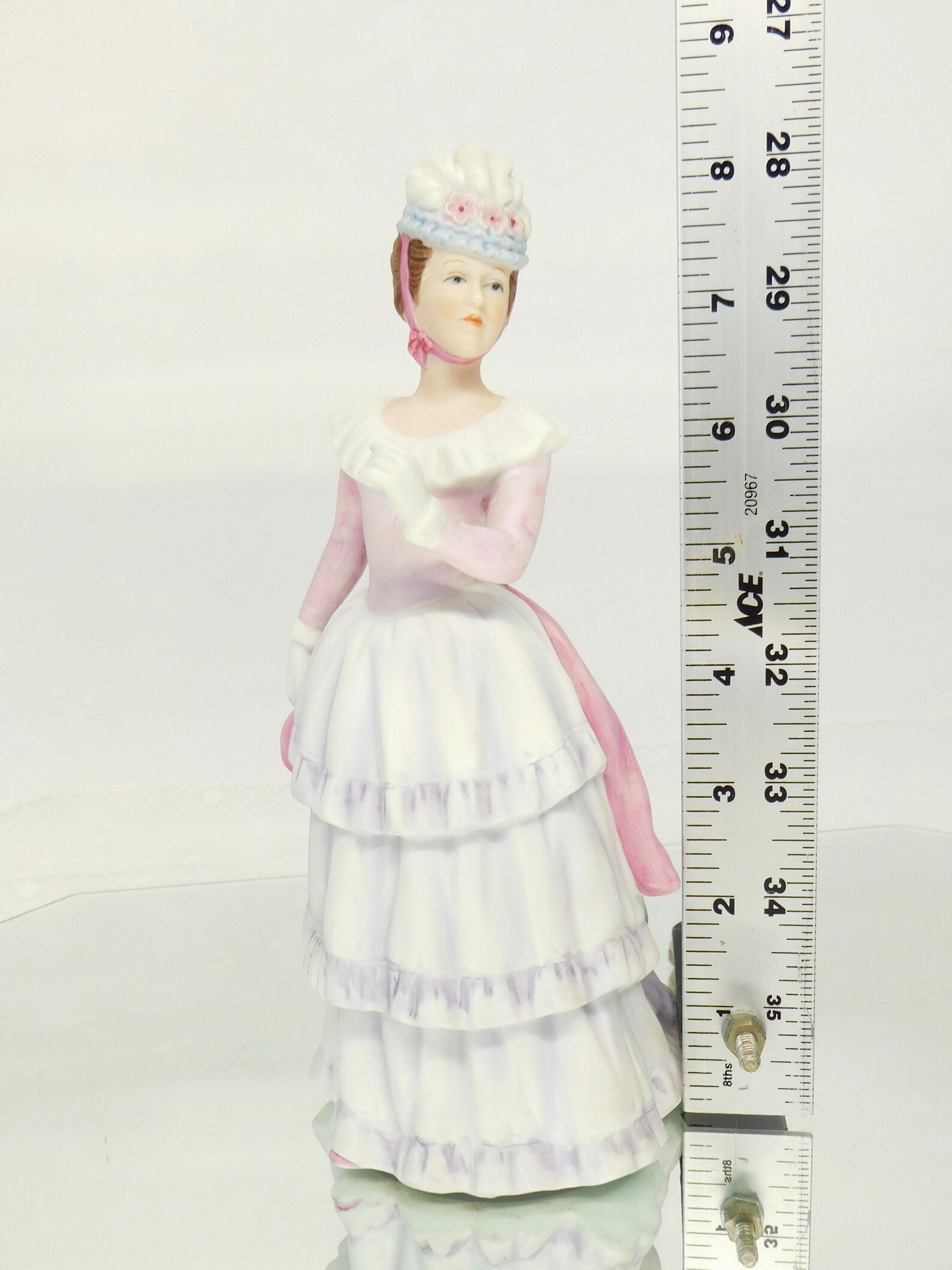 HOMCO Lady Figurine, Porcelain Figurine, Home Interiors and Gifts ...
