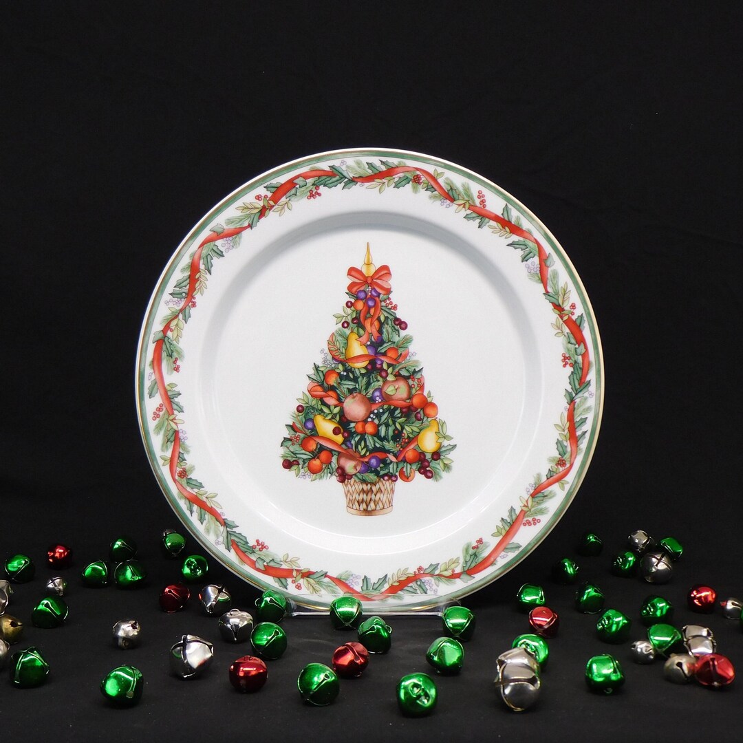 Christmas Plate Dansk Nordic Holiday Fruit Christmas Tree Dinner Plate ...