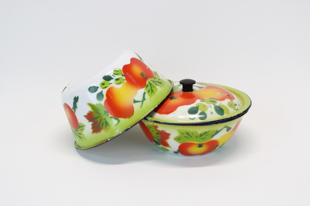 Vintage 1950's Enamelware Fruit Pattern Bowl and Bowl With Lid - Etsy