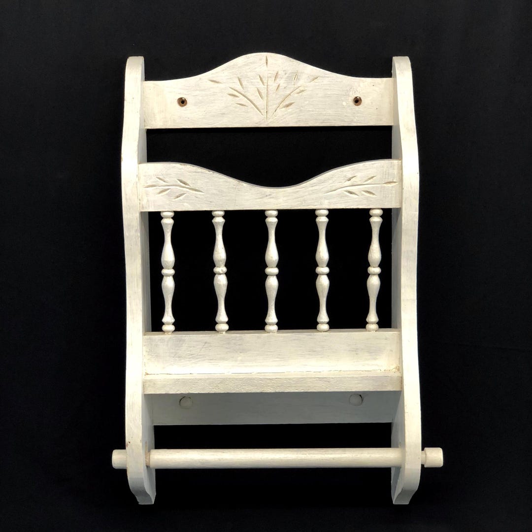 Hand Painted Oak Wall Rack Turned Wood Spindles Carved Wheat Design ...