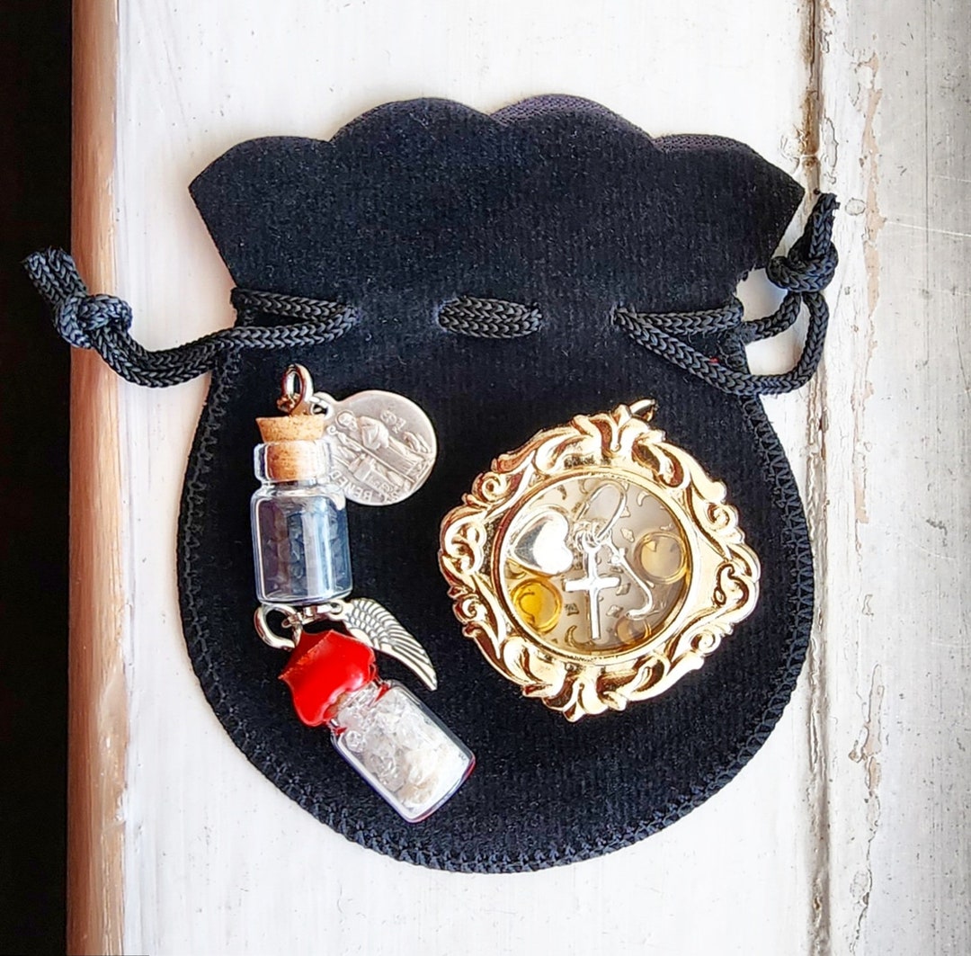 Gold Reliquary With .925 Sterling Silver Love, Faith & Hope With 3 ...