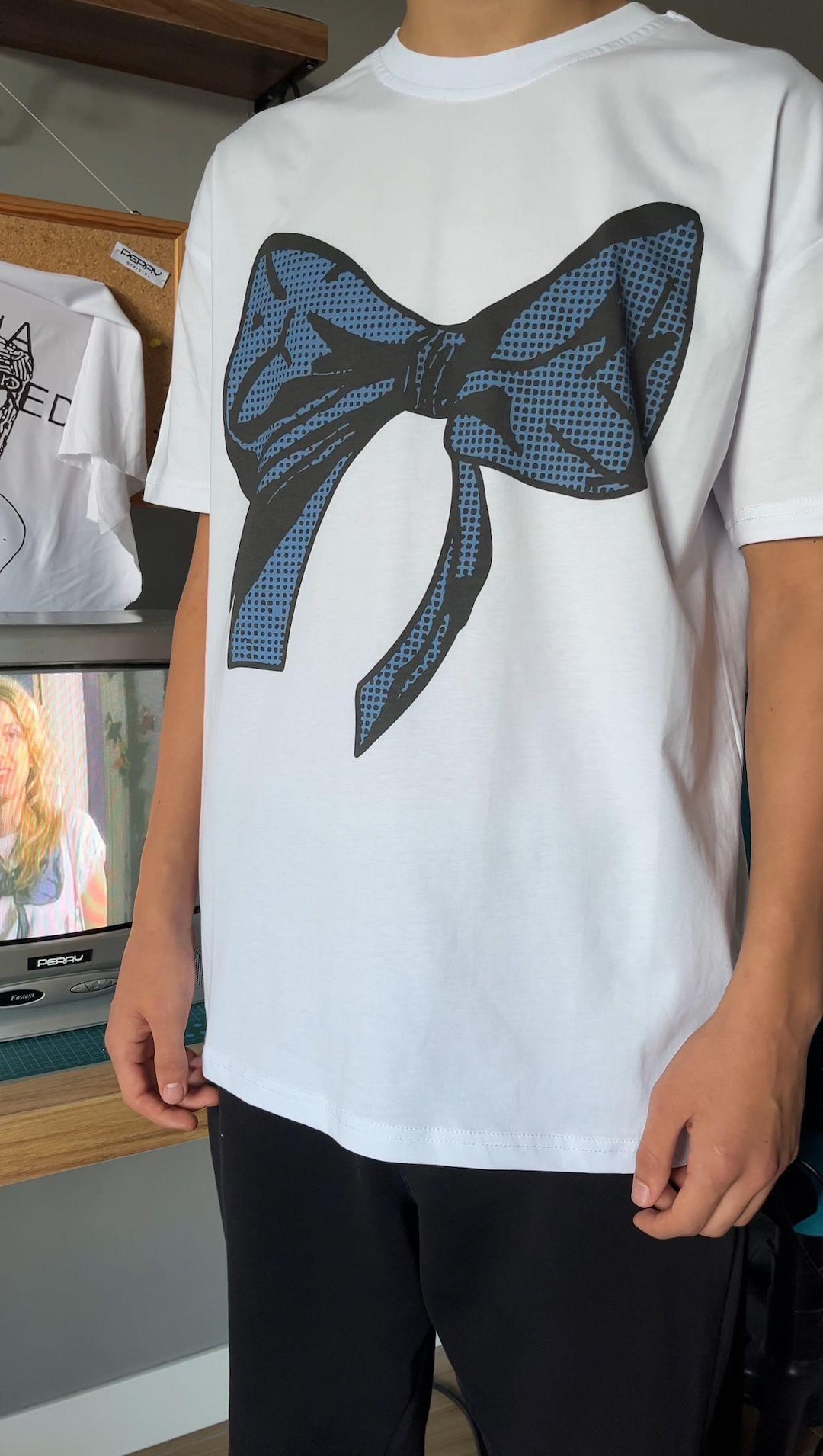 Cassie Ainsworth Bow T-shirt Y2K Skins Inspired - Etsy Canada