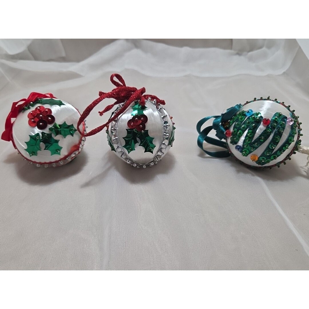 Set of Vintage Handmade Push Pin Christmas Ornaments With Tassel - Etsy