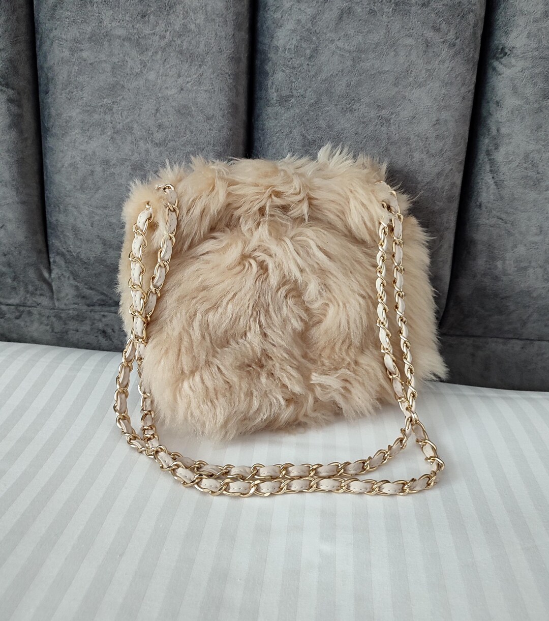 Genuine Sheepskin Shoulder Bag, Medium Size Purse for Women, Excellent ...