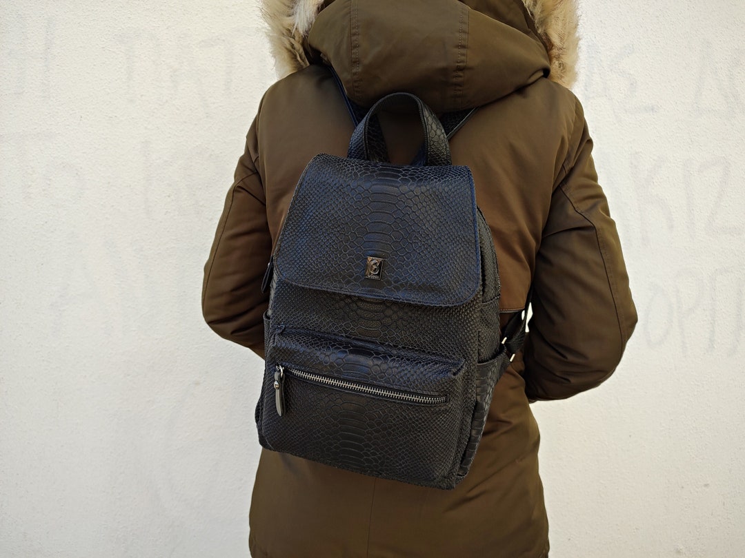 Snake Style Genuine Leather Backpack, Medium Size Calfskin Bag, Snake ...
